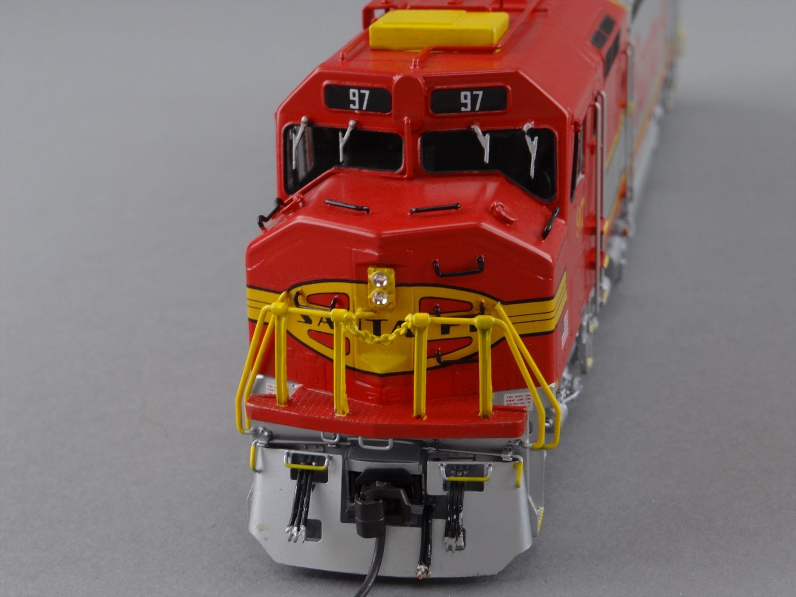 HO Brass Model Train - OMI 5992 Overland ATSF Santa Fe SDFP45 Diesel #97 - Pro Paint