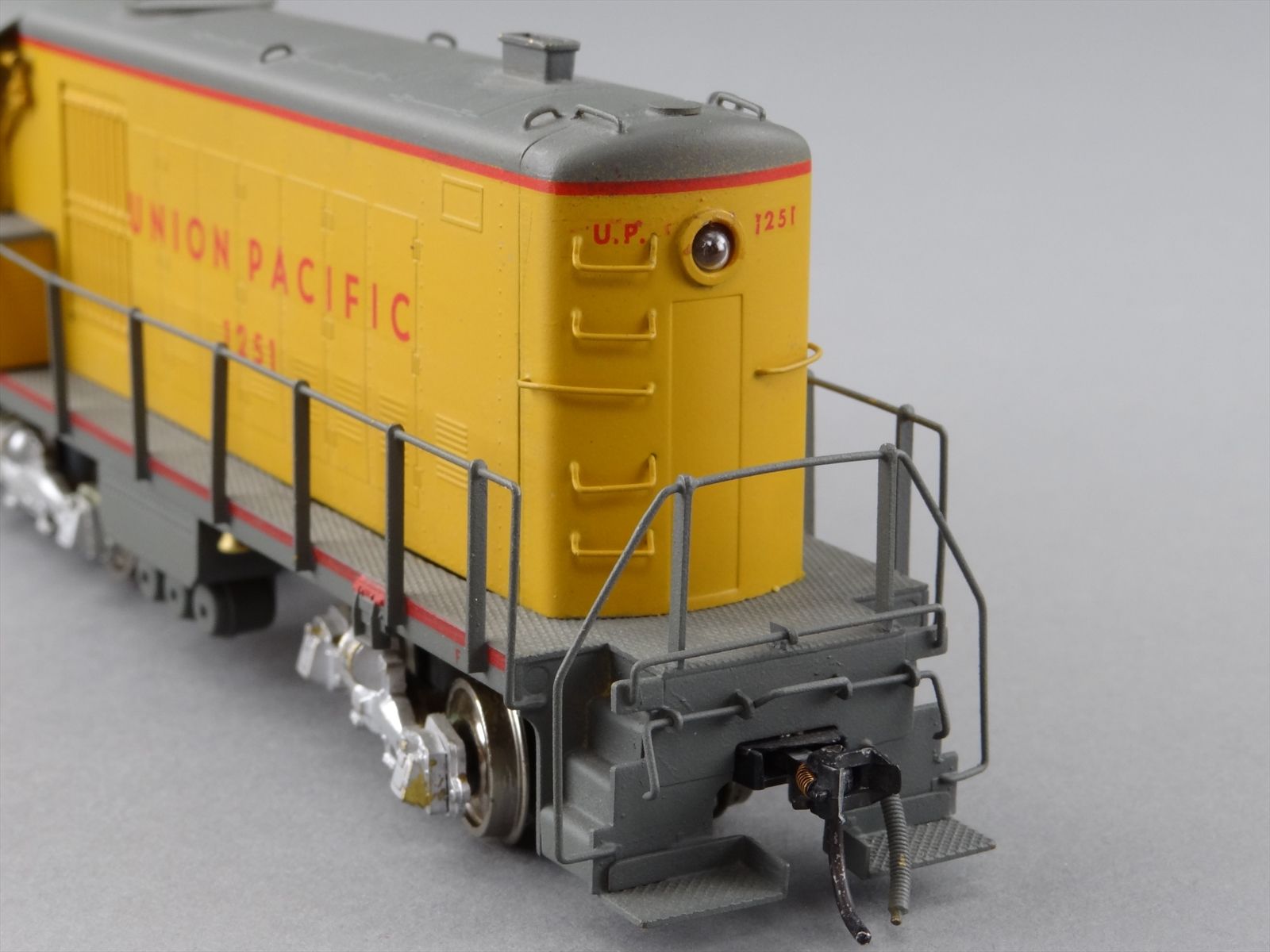 HO Brass Model Train - Hallmark UP Union Pacific HH-1000 Diesel #1251