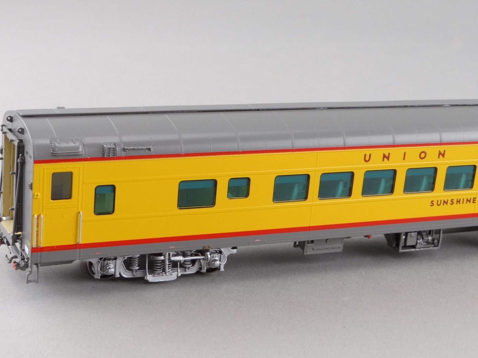 HO Brass Model Train - OMI 3436.1 UP Union Pacific Coach #5480 - Sunshine Special - Lights ...