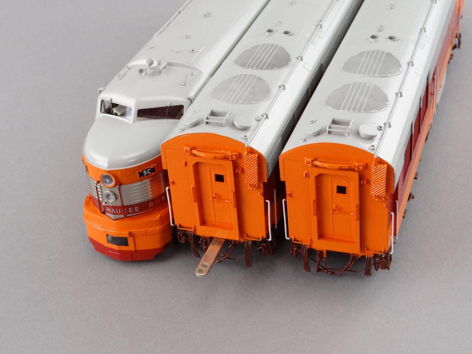 HO Brass Model Train - OMI 5697.1 Overland Milwaukee Hiawatha Erie ...