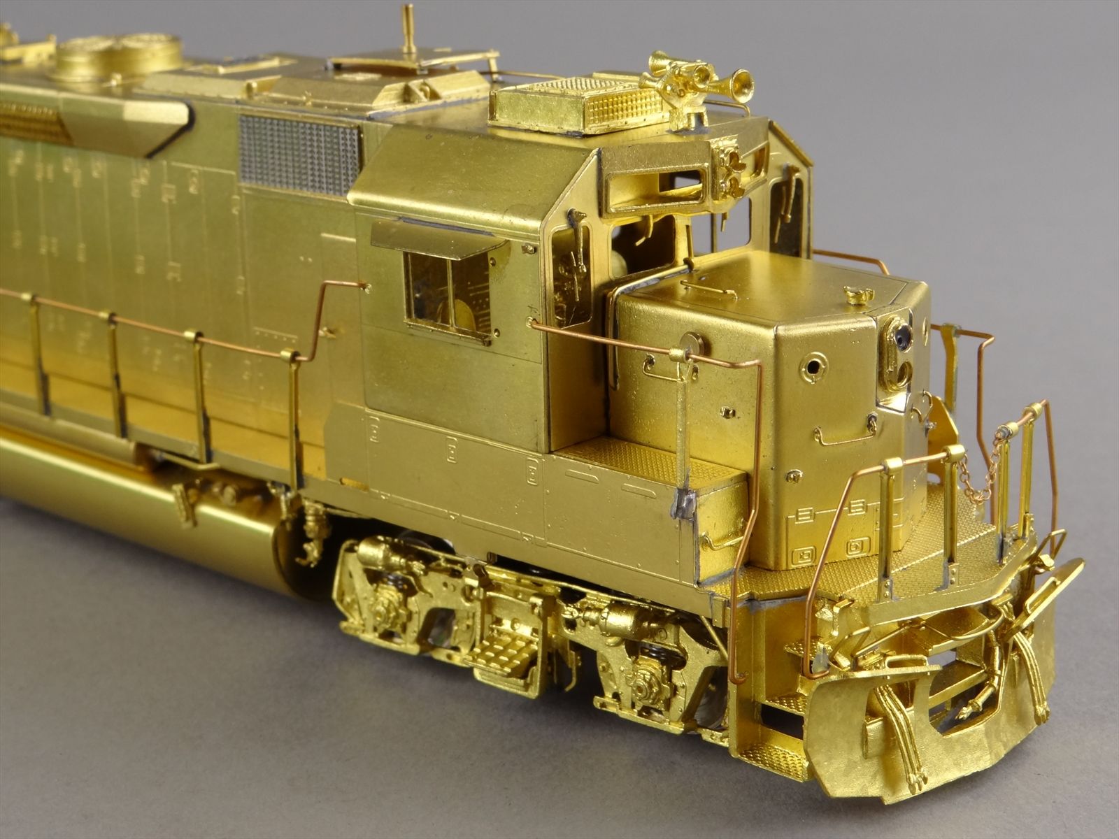 HO Brass OMI 5585 Overland WP Western Pacific GP40-2 Diesel #3550-3559 - Early 1980's