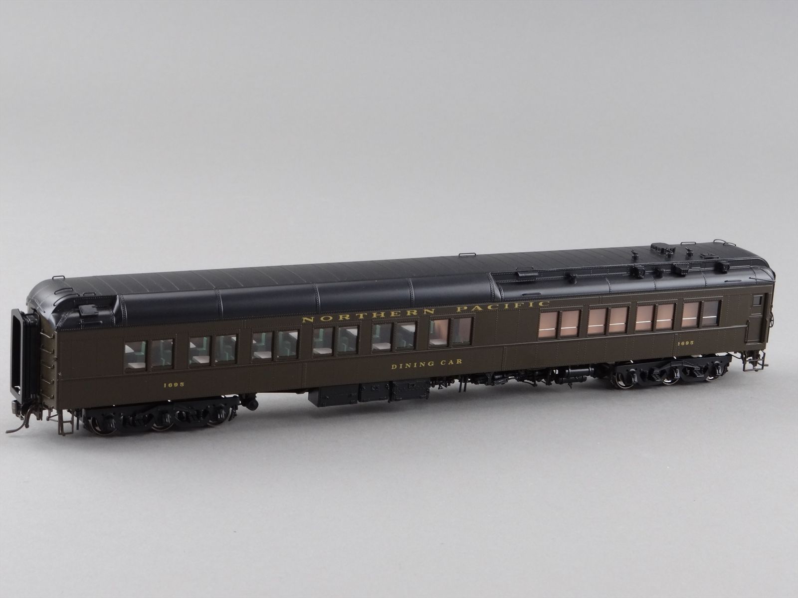 HO Brass Model Train - CIL 2410.1 Challenger NP Pullman Green Dining ...