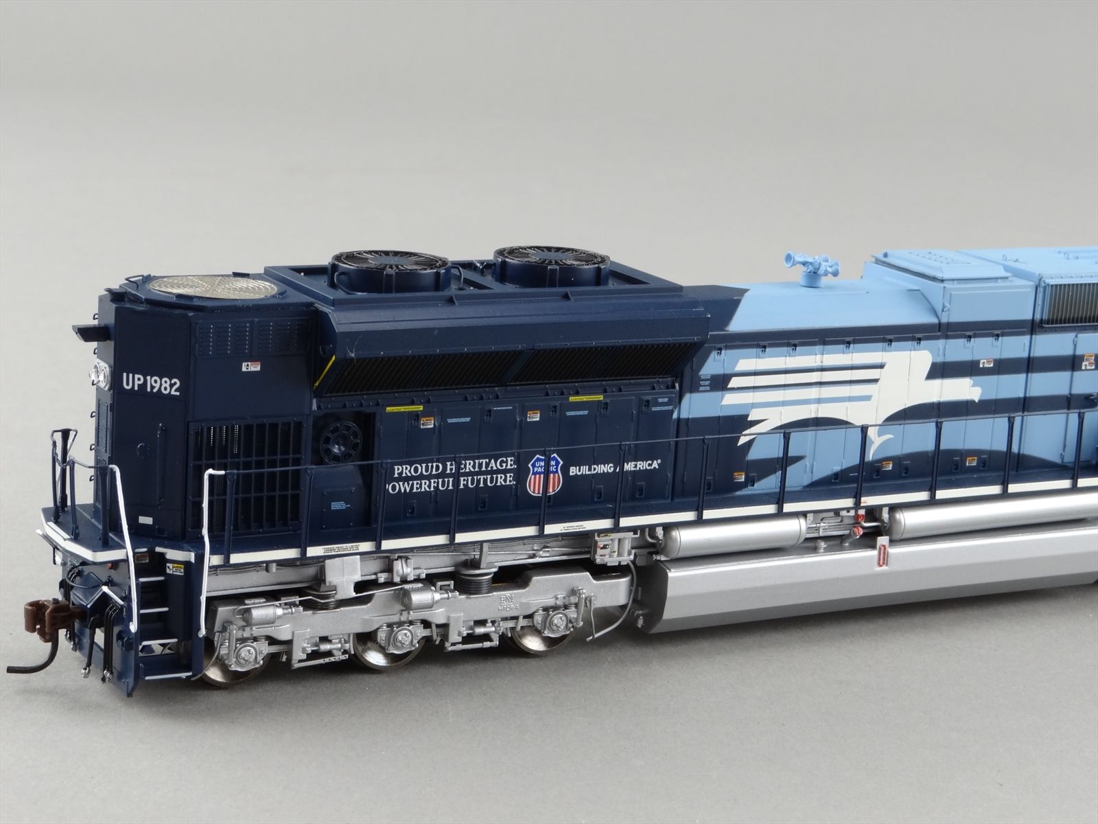 HO Scale Athearn Genesis G68611 UP Union Pacific SD70ACe Diesel #1982 w ...