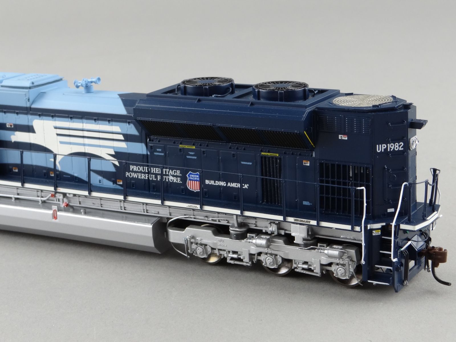 HO Scale Athearn Genesis G68611 UP Union Pacific SD70ACe Diesel #1982 w ...