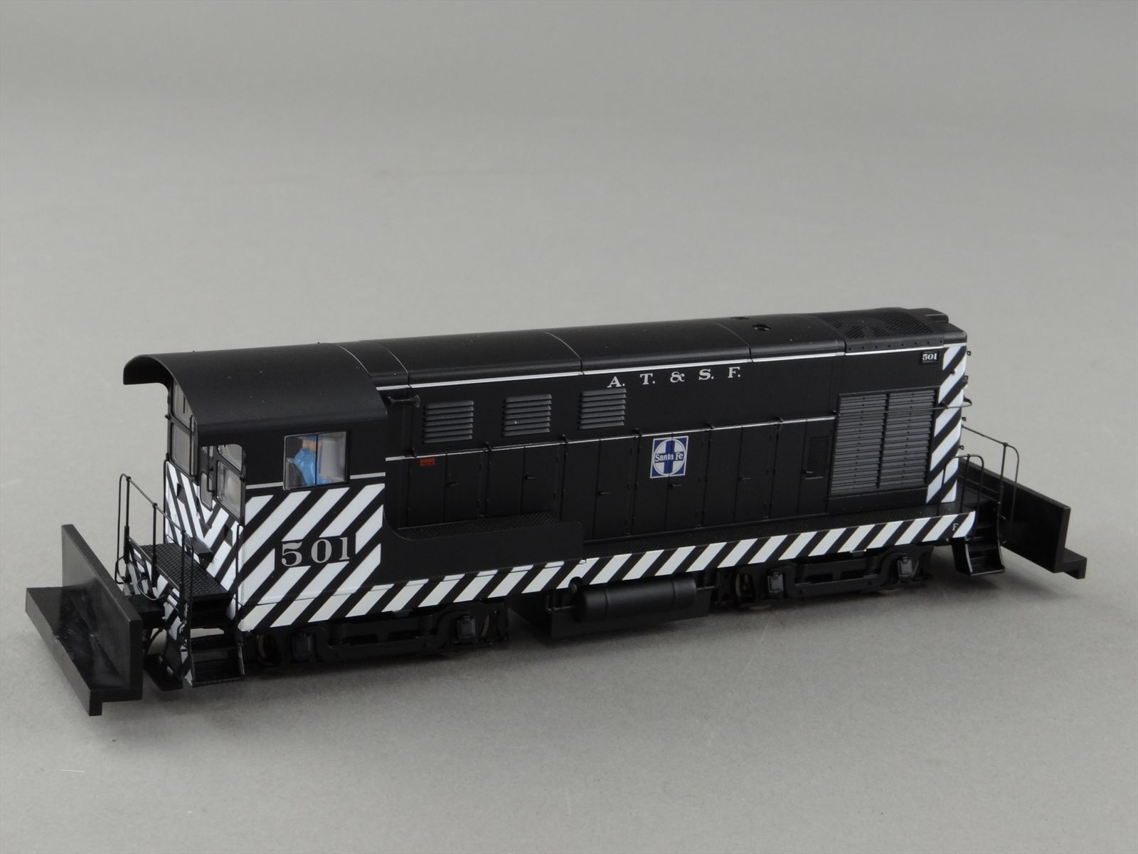 HO Scale Life-Like Proto 2000 Series 920-40775 AT&SF #501 H10-44 Diesel ...