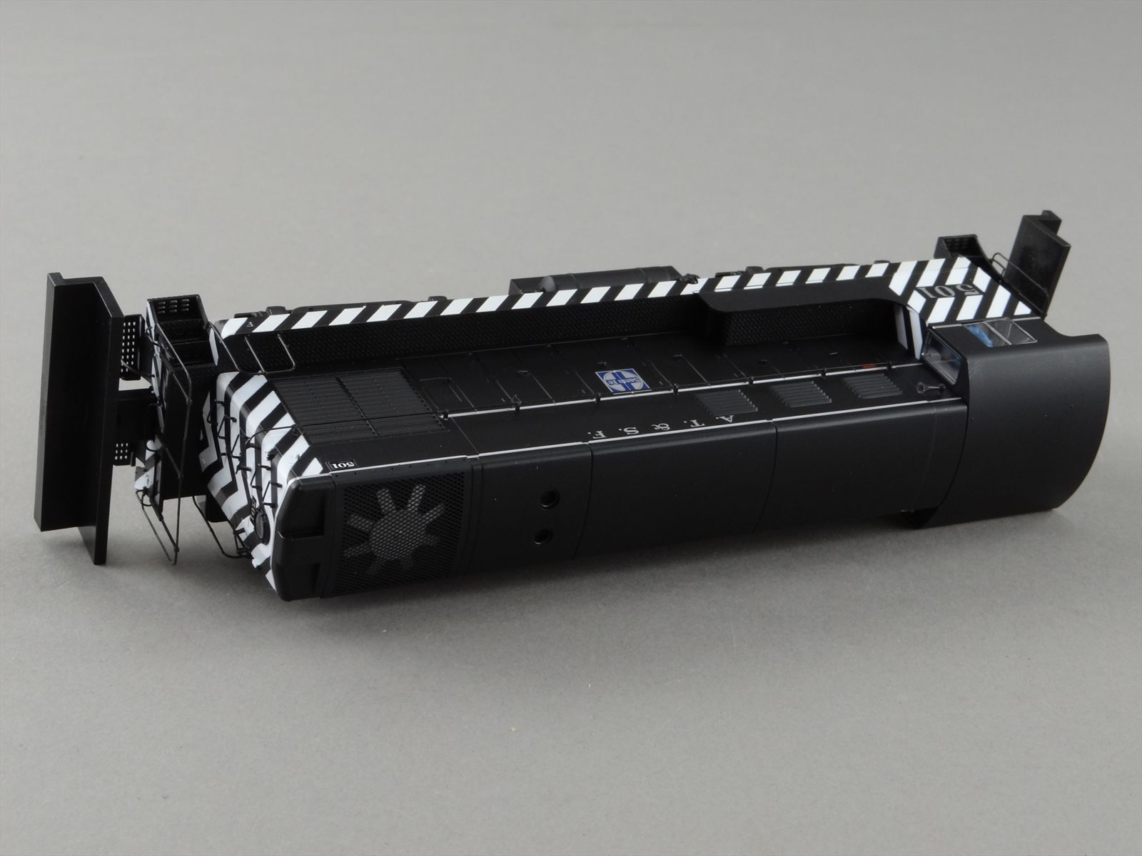 HO Scale Life-Like Proto 2000 Series 920-40775 AT&SF #501 H10-44 Diesel ...