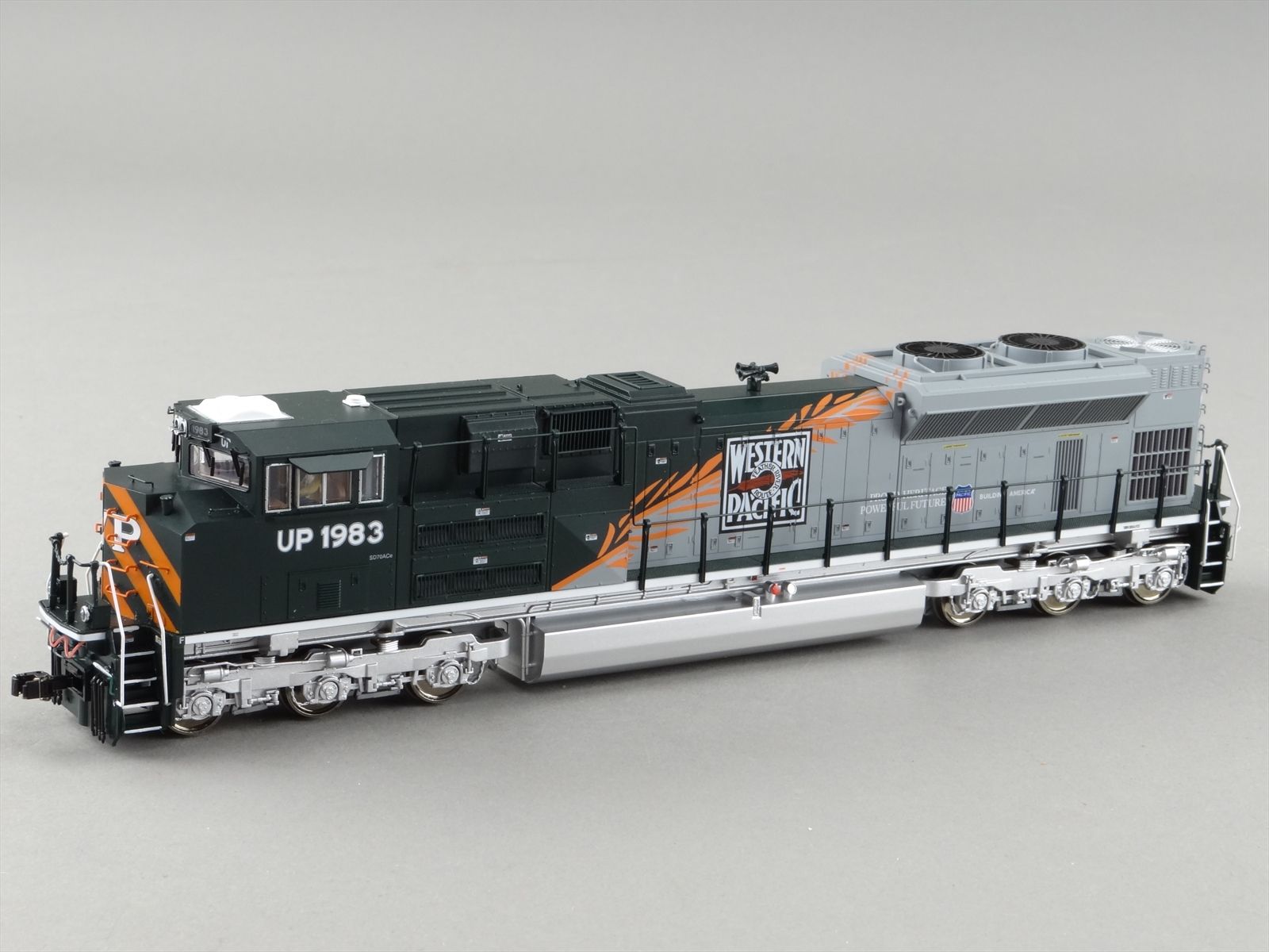 HO Scale MTH 80-2008-1 WP #UP1983 SD70ACE Diesel Western Pacific w ...