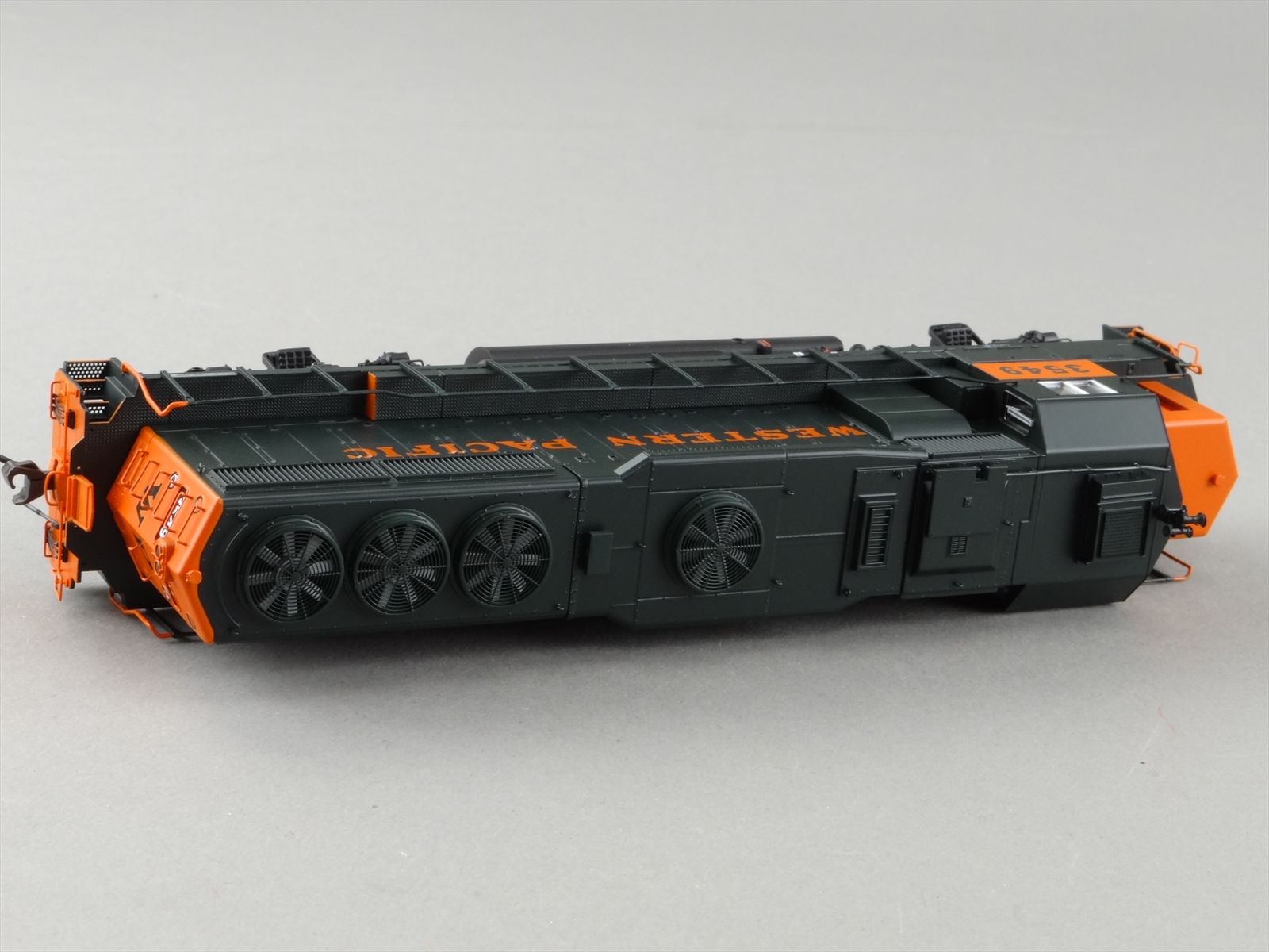 HO Scale Atlas 10001002 WP Western Pacific GP40-2 Phase 2 Diesel #3549 ...