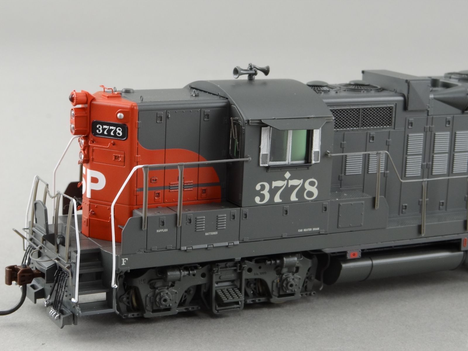 HO Scale Athearn Genesis G62681 SP Southern Pacific GP9 Phase II Diesel ...