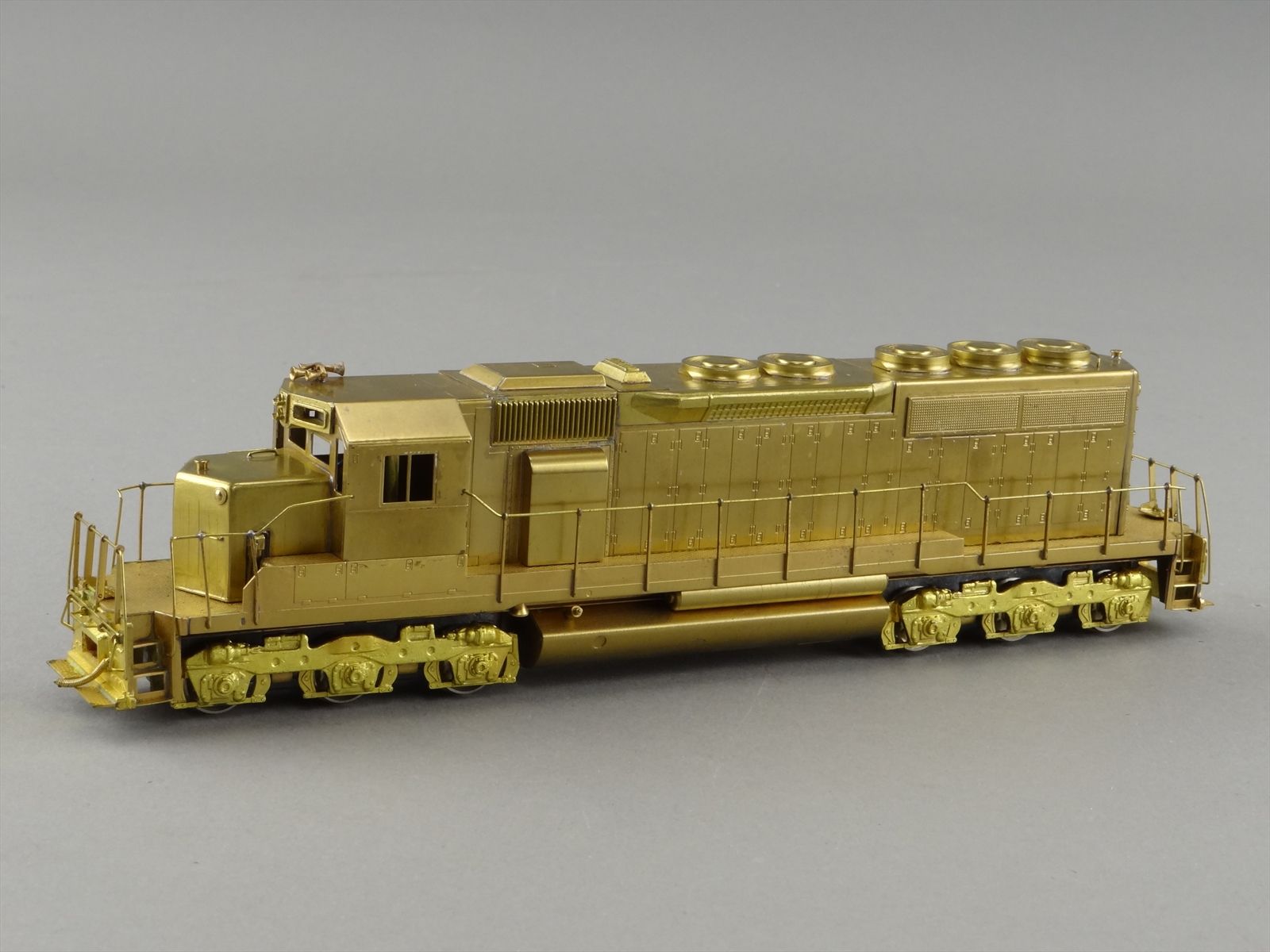 HO Brass Alco Models D-142LB KMT EMD SD-40L Diesel Engine - Unpainted