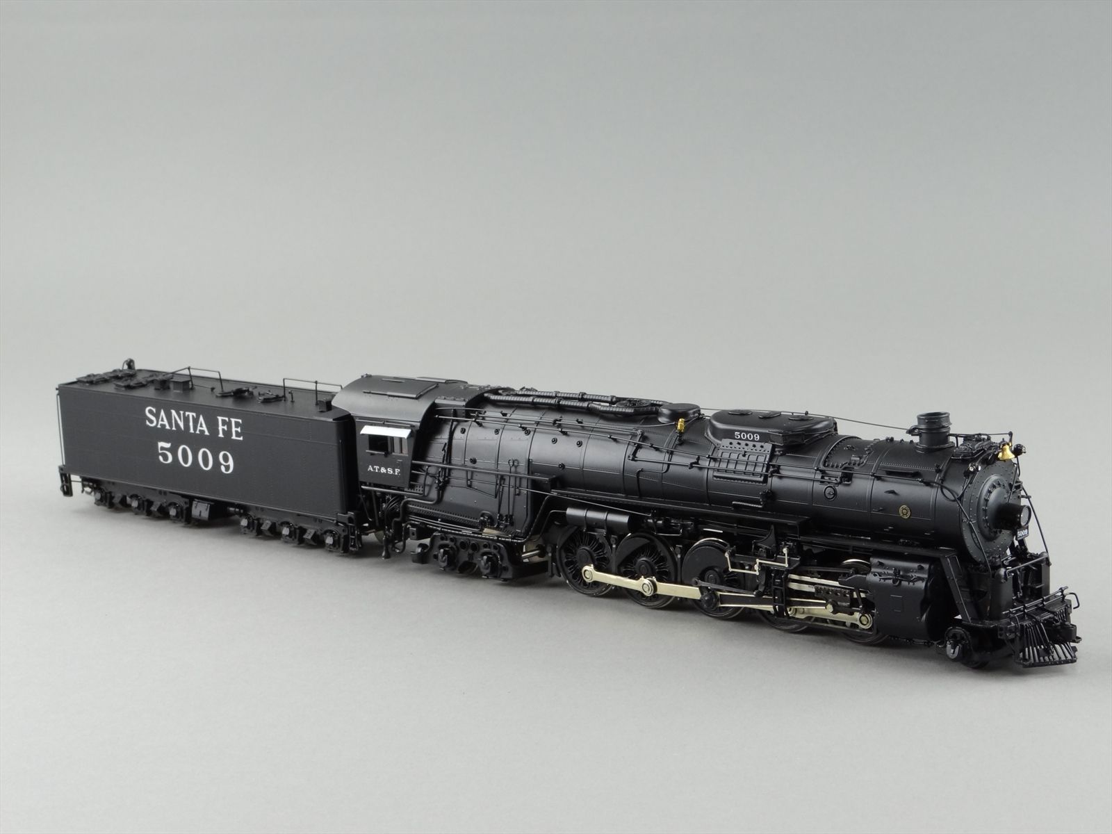 HO Brass Hallmark Super Crown 069F ATSF Santa Fe 2-10-4 #5009 Commonwealth