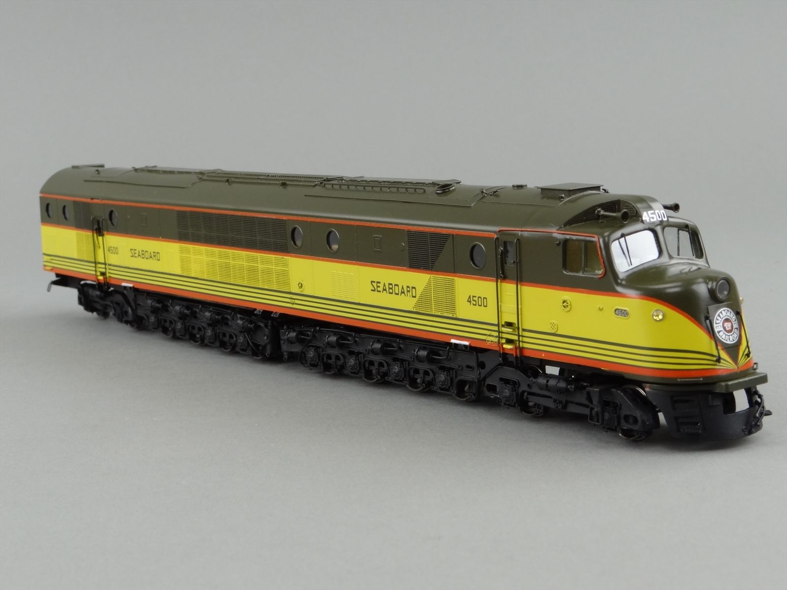 HO Brass Model Train - OMI 6120.1 Overland SAL Seaboard Centipede #4500 ...