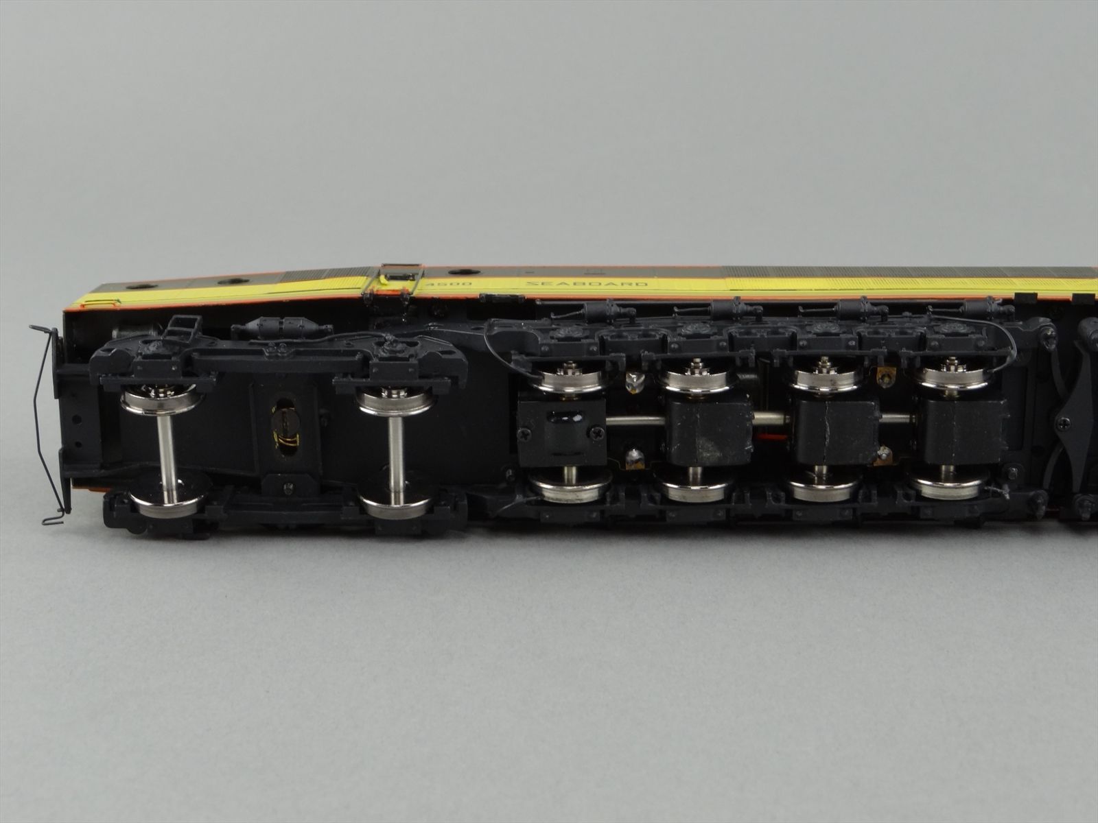 HO Brass Model Train - OMI 6120.1 Overland SAL Seaboard Centipede #4500 ...