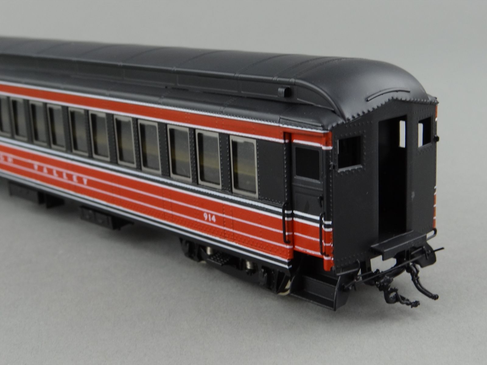 HO Brass Model Train - OMI 3221.1 Overland LV Lehigh Valley John Wilkes Coach #914