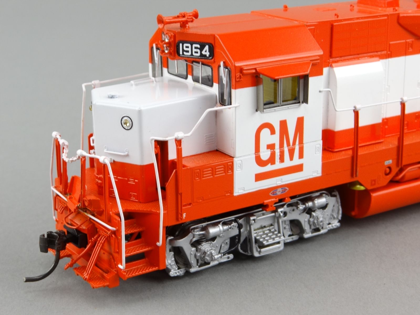 HO Brass Model Train - OMI 7033.1 Overland EMD GP35 Diesel Demonstrator #1964