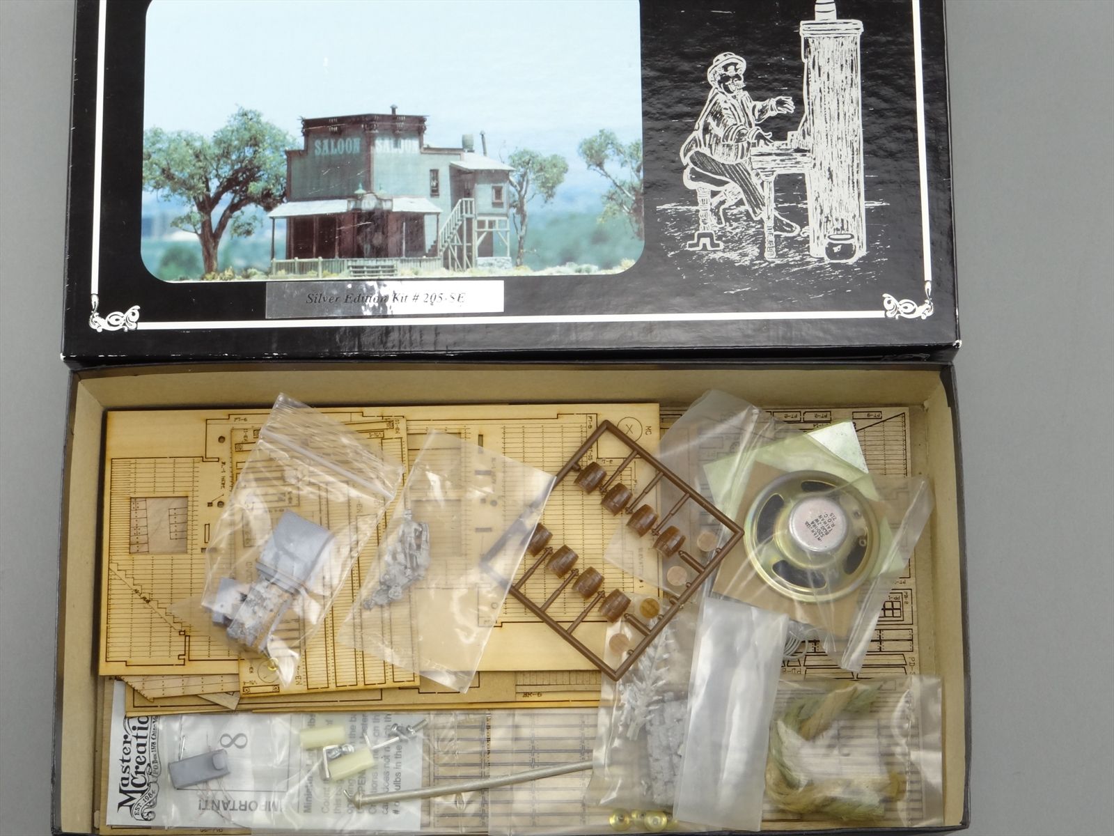 HO Craftsman Kit - Master Creations - Railhead Saloon - SE With SOUND