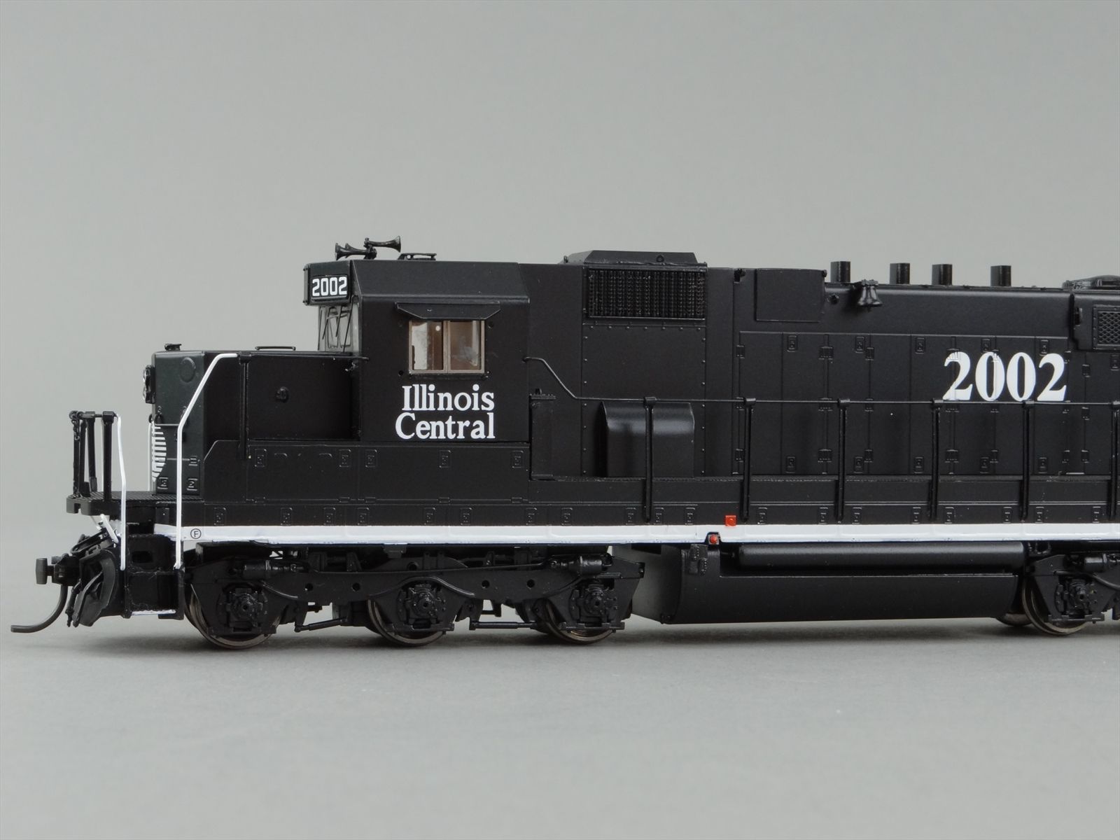 HO Brass Model Train - OMI 6770.2 Overland IC Illinois Central SD20 Diesel #2002