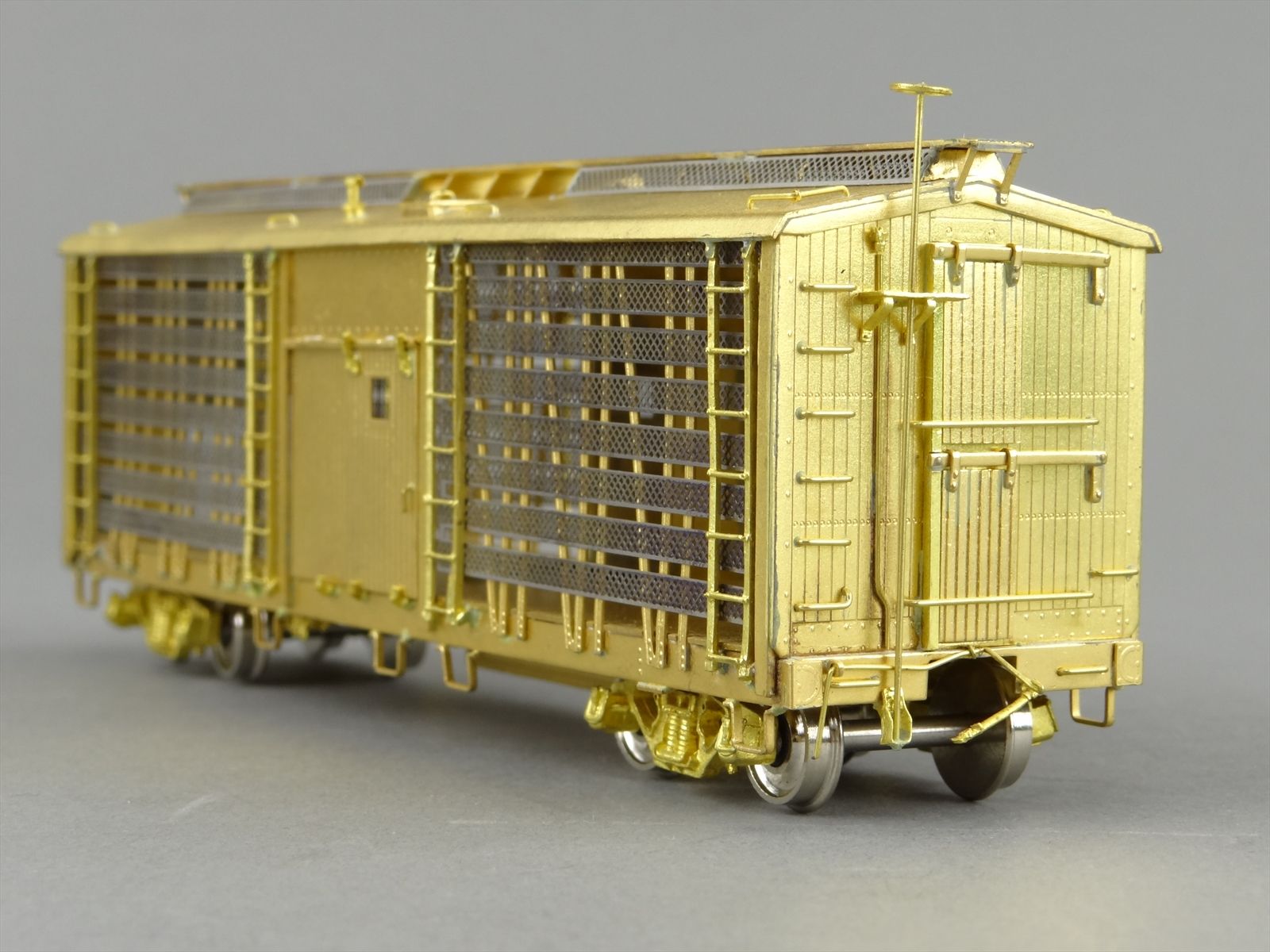 HO Brass Model Train - OMI 1388 Overland Palace Poultry Car 1920-1950 Era