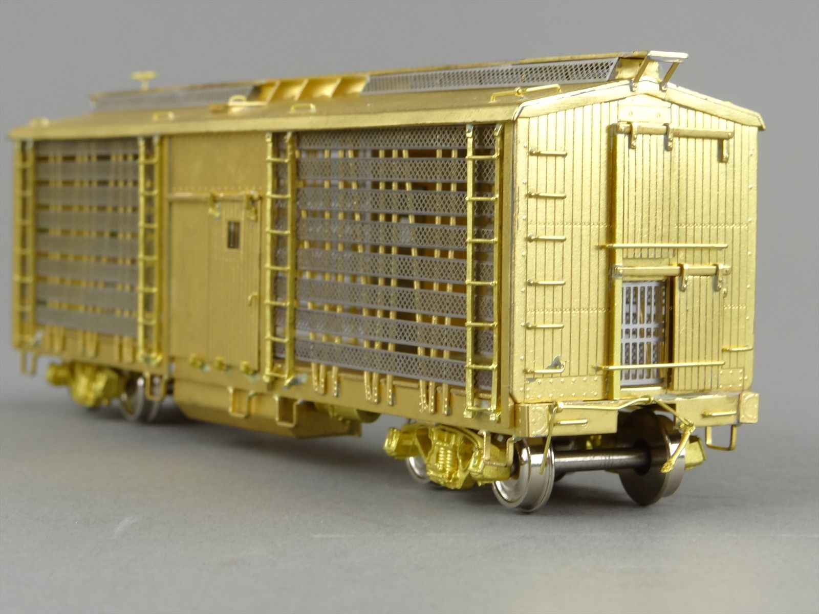 HO Brass Model Train - OMI 1388 Overland Palace Poultry Car 1920-1950 Era