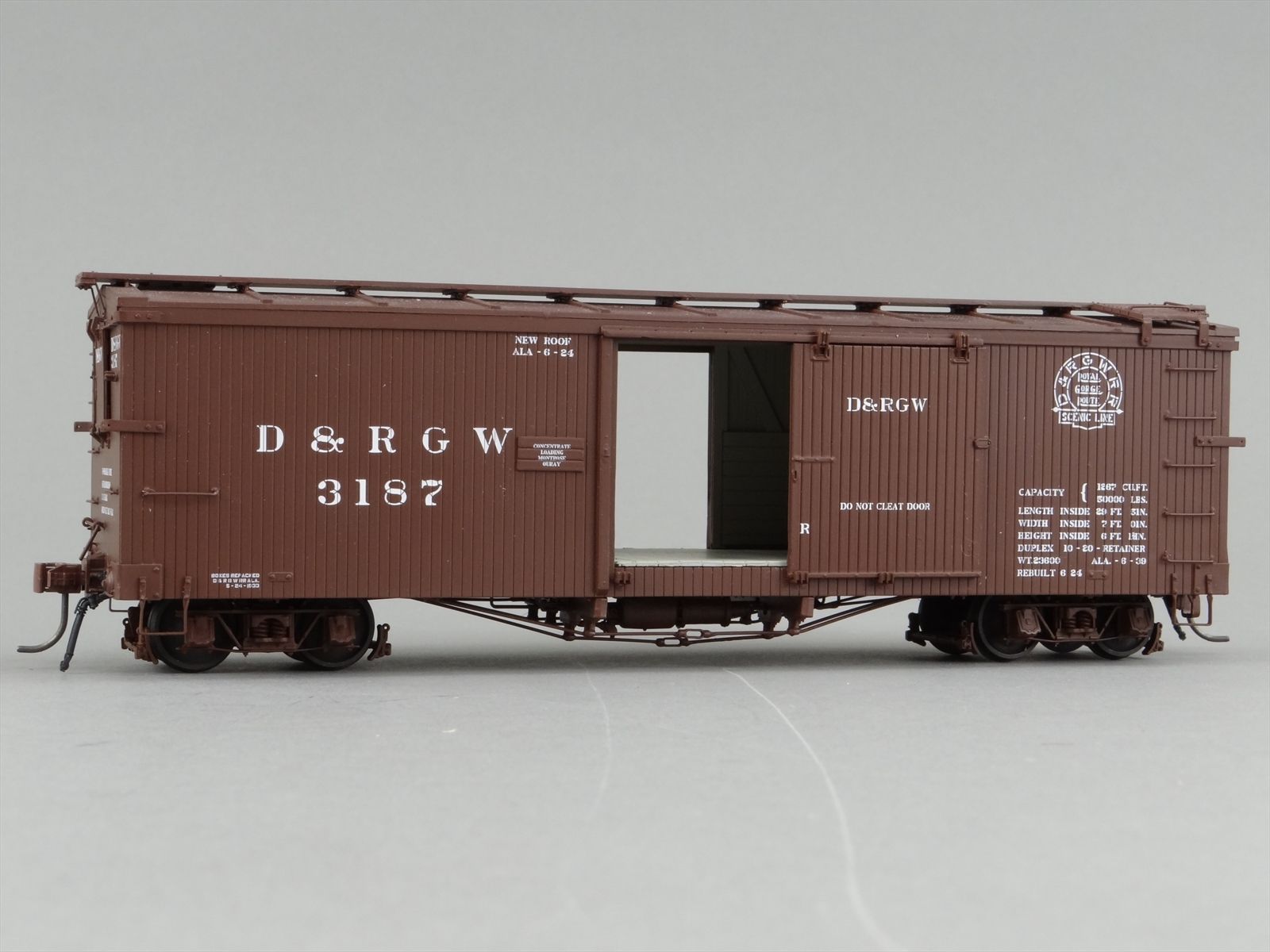 On3 Scale Ready-To-Run - San Juan Car Co. D&RGW Rio Grande Box Car #3187