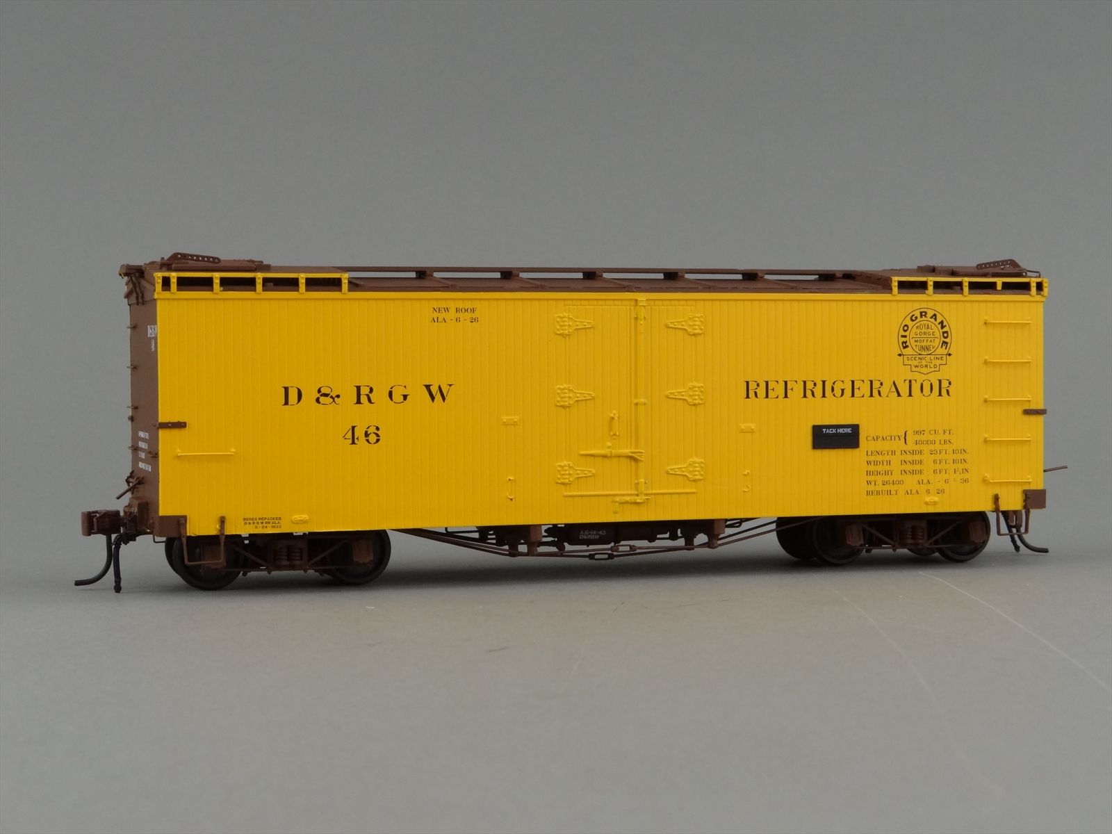 On3 Scale Ready-To-Run - San Juan Car Co. D&RGW Rio Grande Reefer Car #46