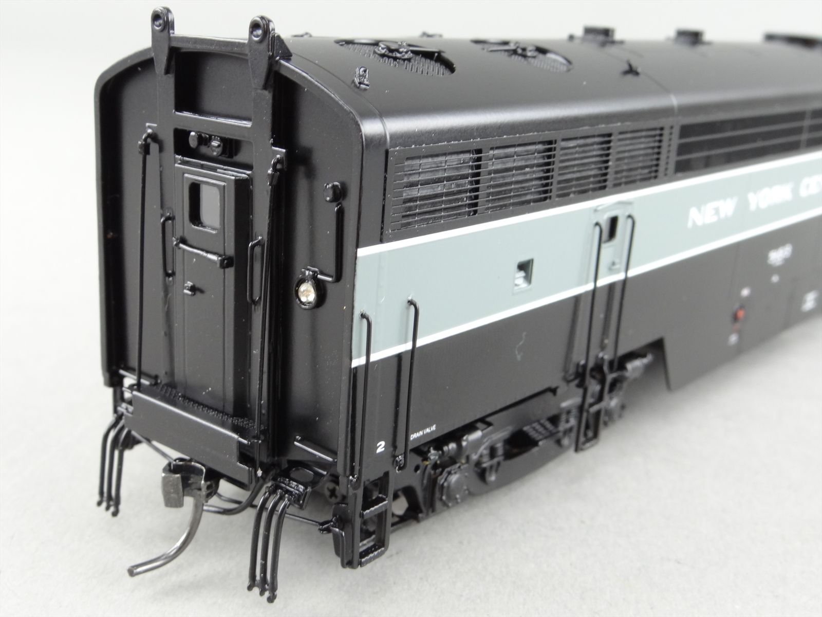 HO Brass Model Train - DP New York Central C-Liner w Lightning Stripe A ...