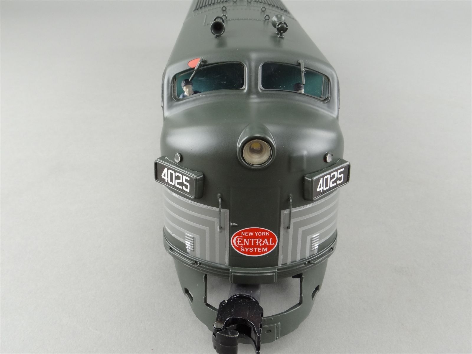 O Scale 3-Rail Plastic - Sunset 3rd Rail NYC New York Central EMD E7 A ...