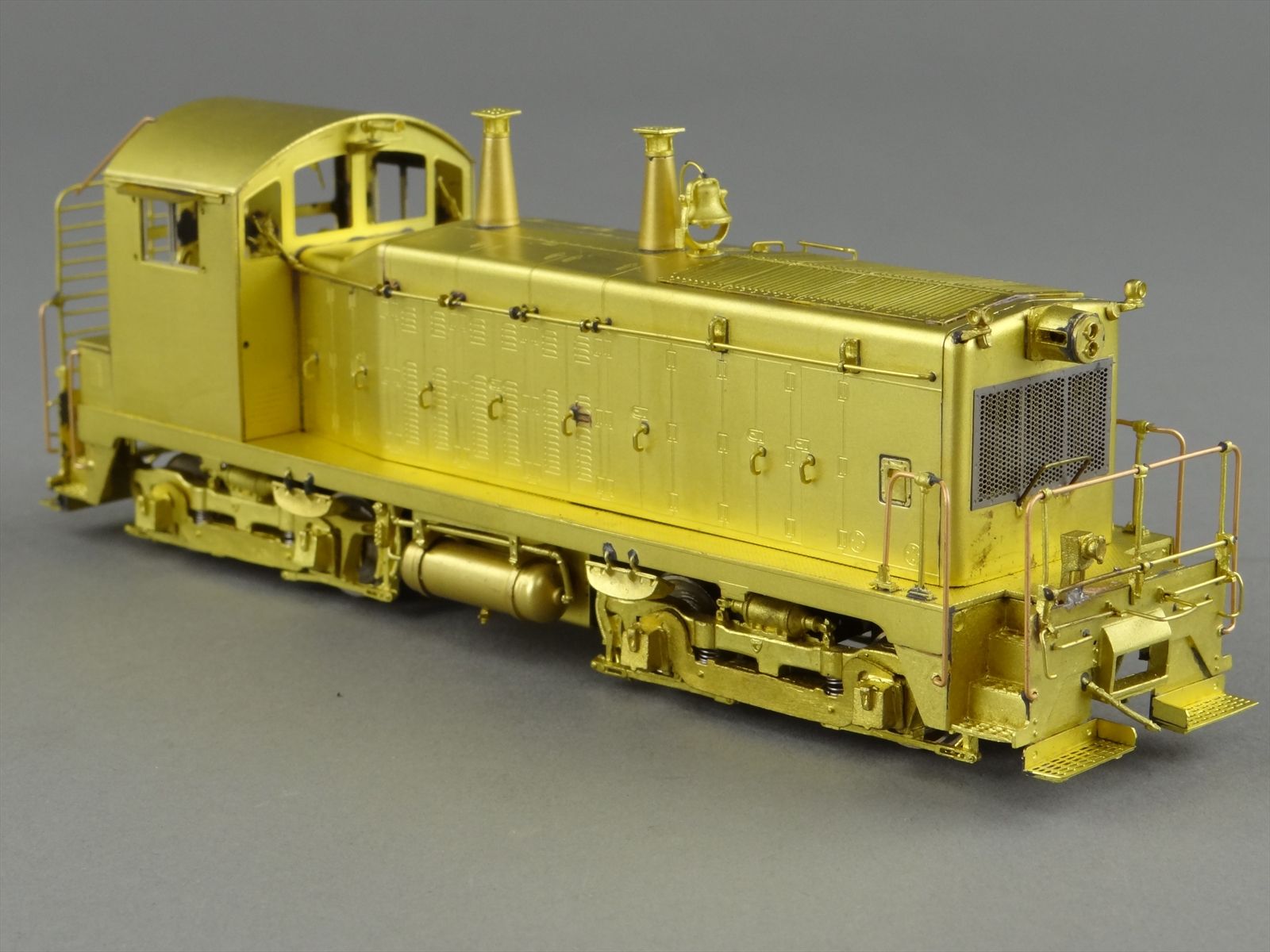 HO Brass Model Train - OMI #6195 NKP Nickel Plate Road NW-2 #11-22 - Unpainted
