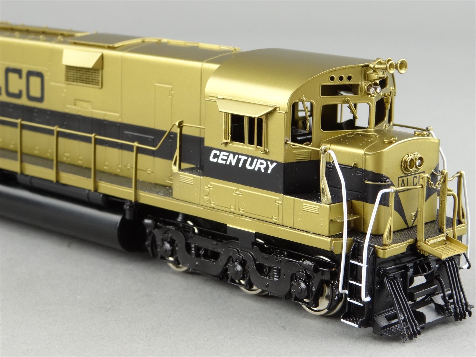HO Brass Model Train - Oriental / CIL Challenger SP Alco Demonstrator ...