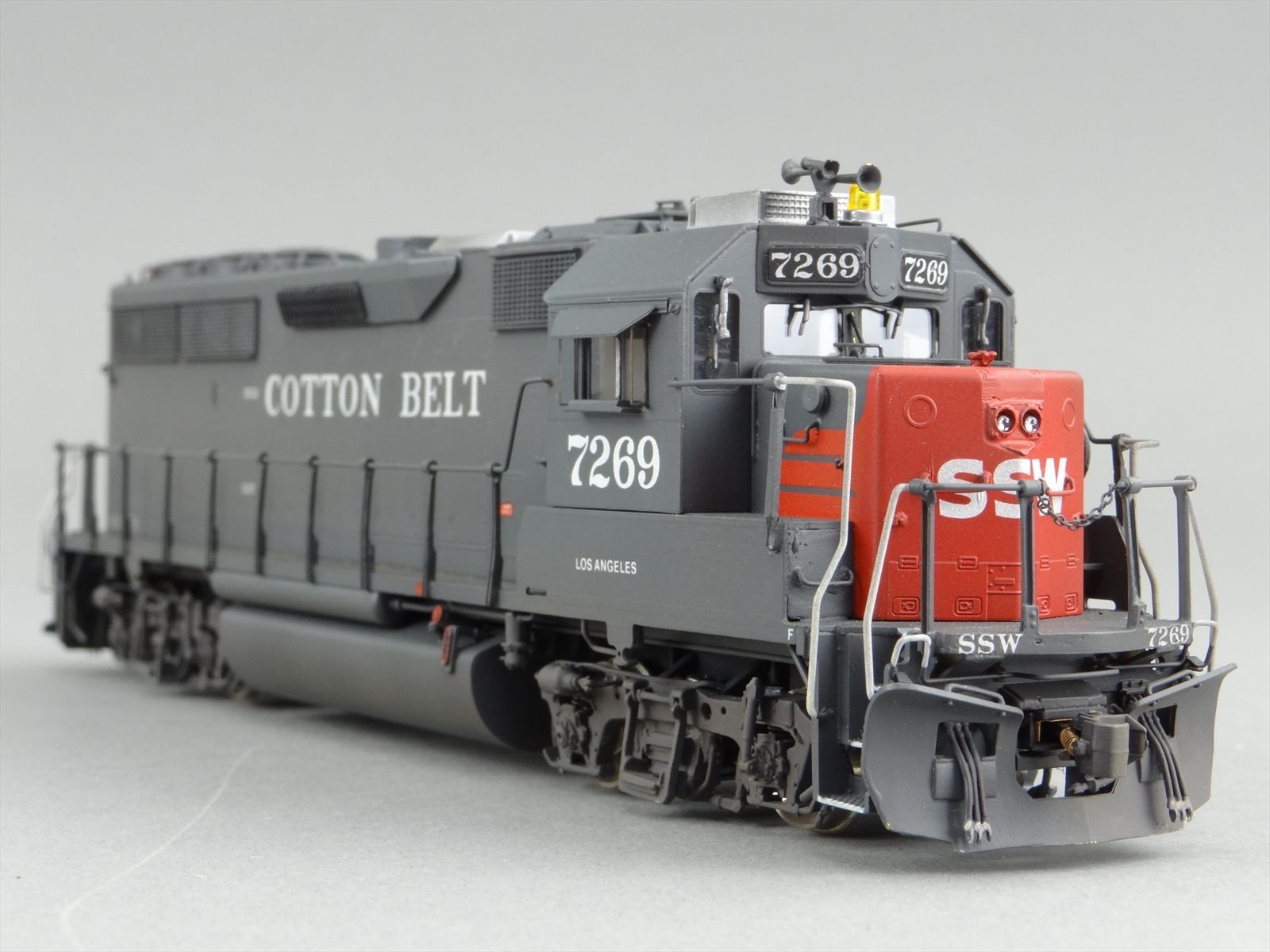 HO Brass Model Train - OMI 5582 Overland Ajin SSW Cotton Belt EMD GP40-2 #7269 - Custom + DCC
