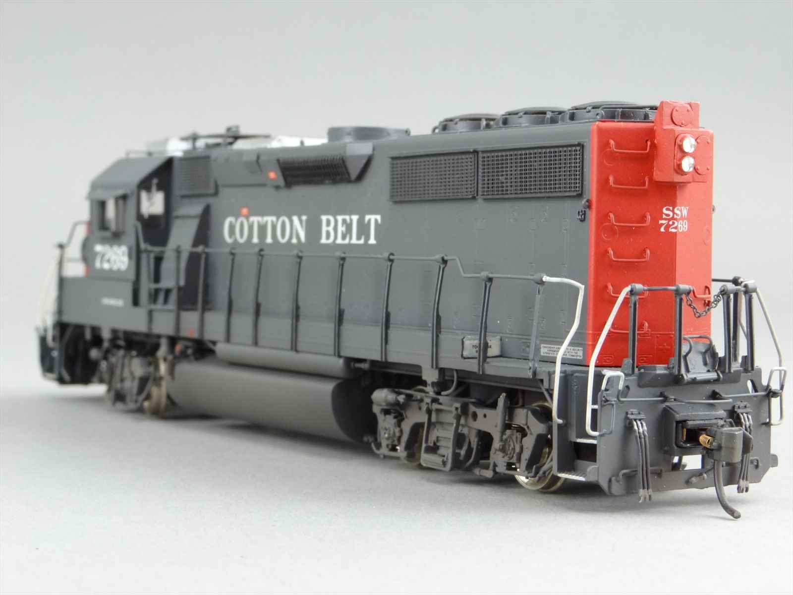 HO Brass Model Train - OMI 5582 Overland Ajin SSW Cotton Belt EMD GP40-2 #7269 - Custom + DCC