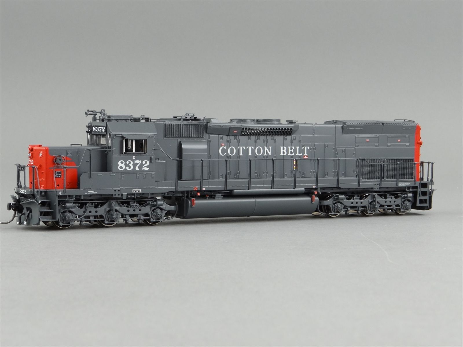 HO Brass Model Train - OMI 87010045.1 Overland SSW Cotton Belt Road SD40T-2 Diesel #8372