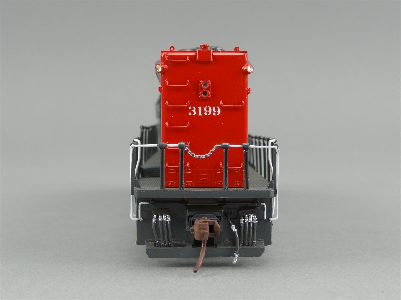 HO Brass Model Train - OMI 5131 Overland Ajin SP Southern Pacific EMD GP40P-2 #3199 - Custom