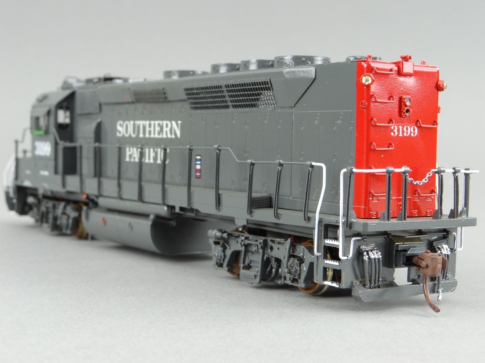 HO Brass Model Train - OMI 5131 Overland Ajin SP Southern Pacific EMD GP40P-2 #3199 - Custom