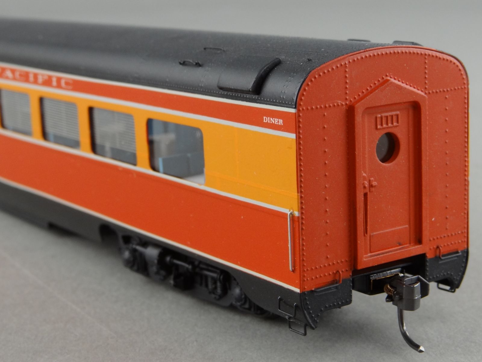 HO Brass Model Train - TCY Coach Yard SP Shasta Daylight 3 Unit Diner ...