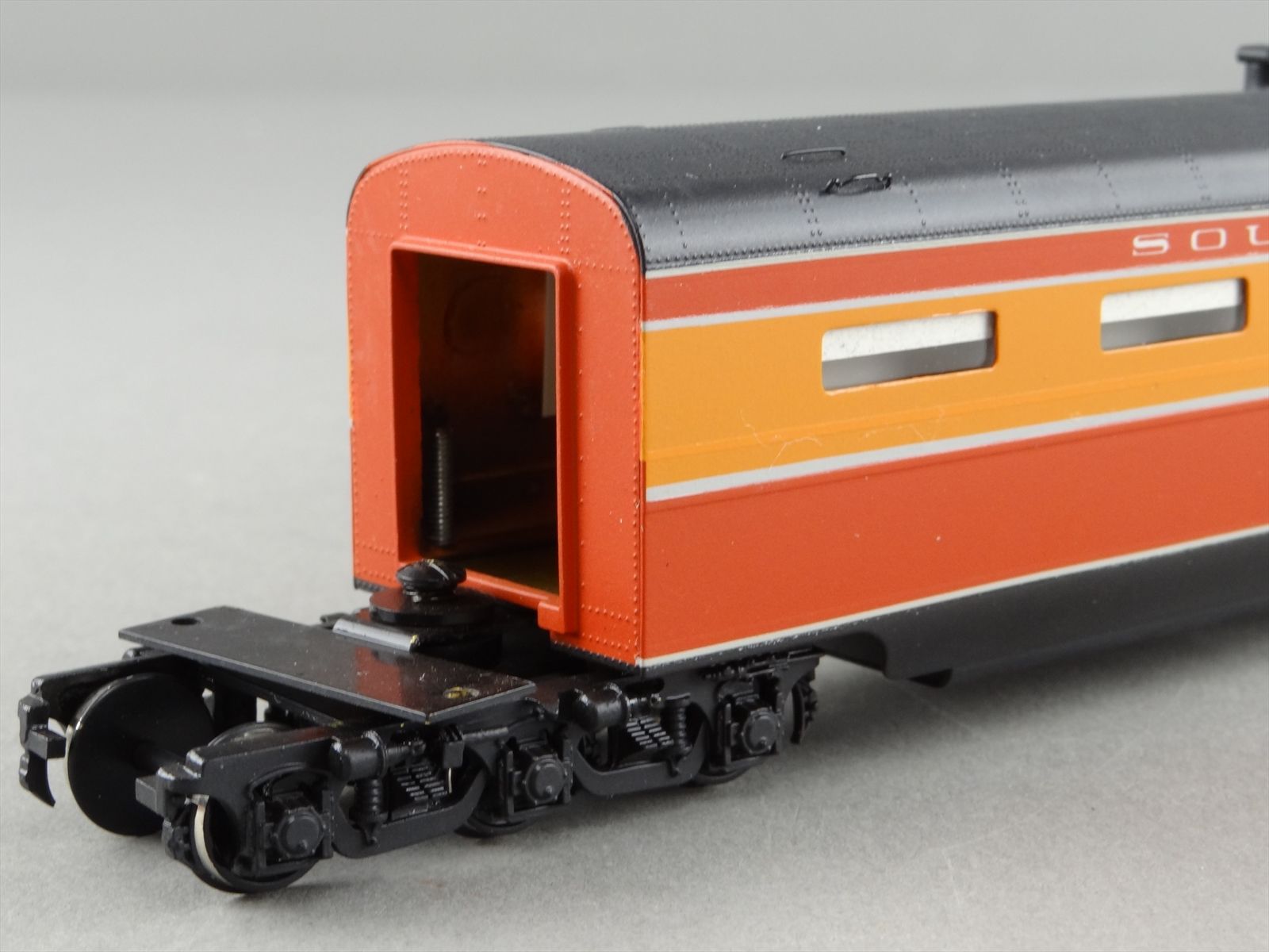 HO Brass Model Train - TCY Coach Yard SP Shasta Daylight 3 Unit Diner ...