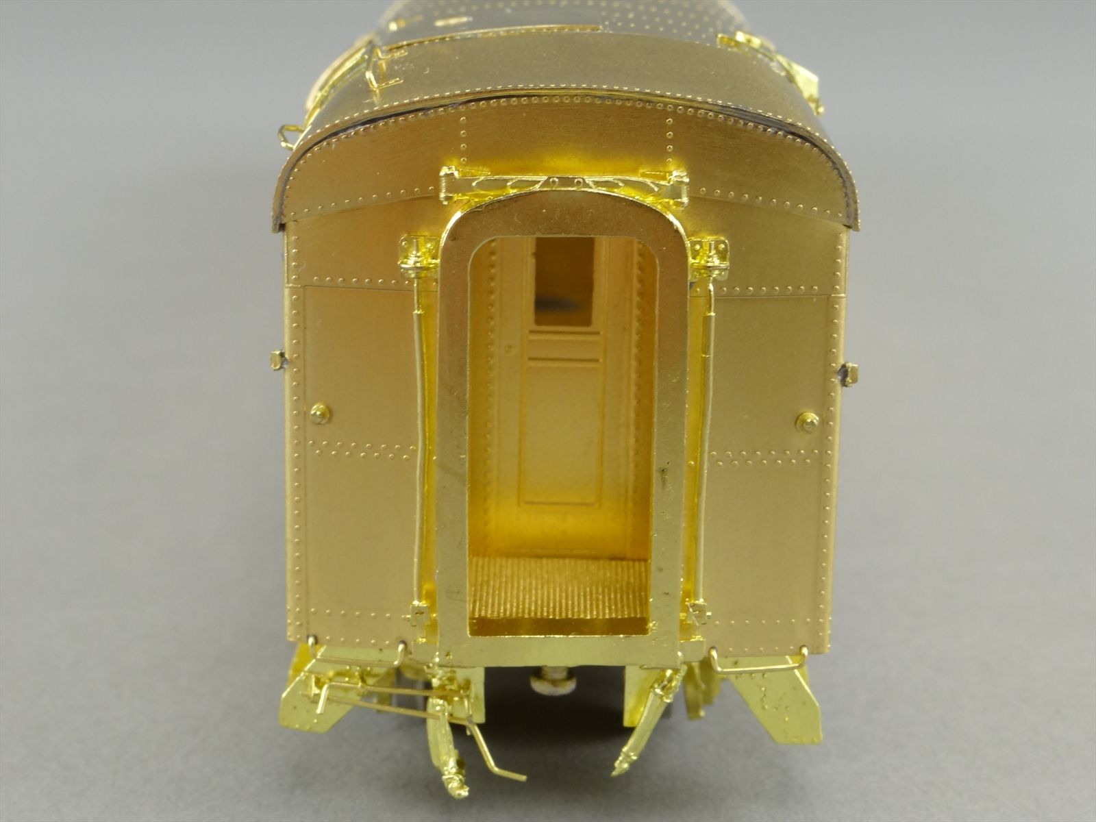 HO Brass TCY 1301 Coach Yard UP Union Pacific Modernized Coach #570-95 ...