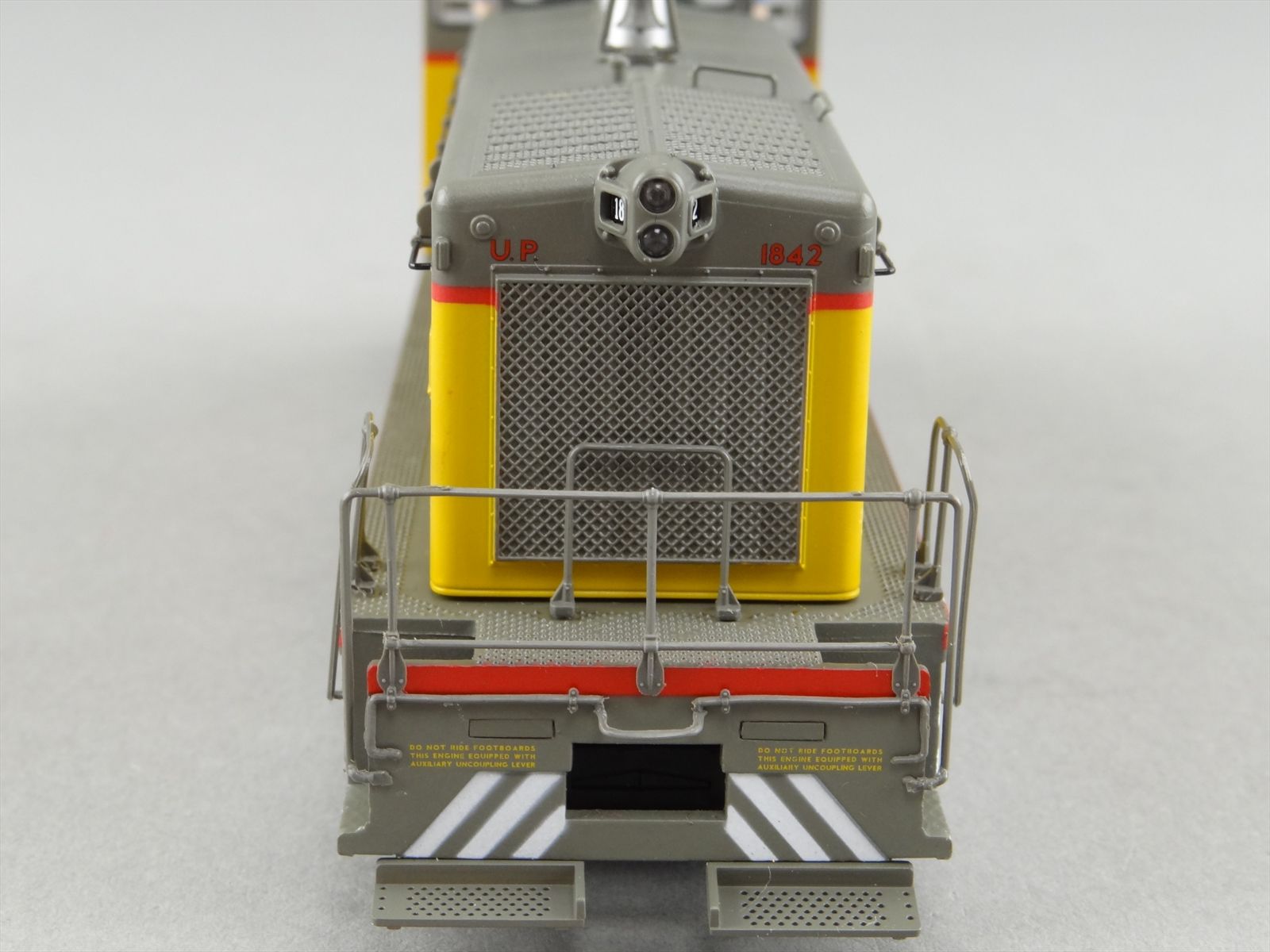 HO Scale Proto 2000 Walthers 920-41412 UP #1842 SW9/1200 Diesel ...