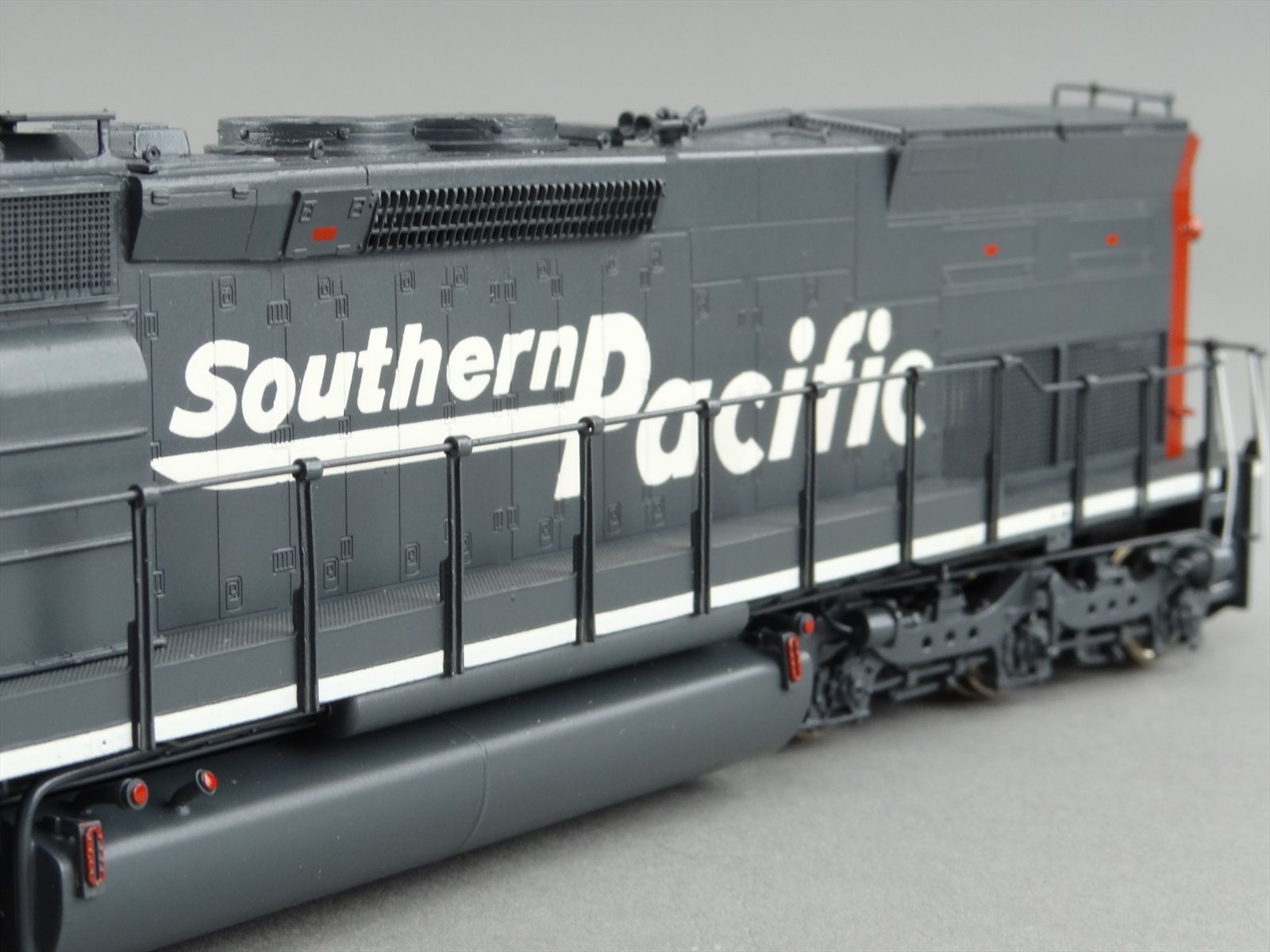 HO Brass Model Train - OMI 6275.1 Overland SP Southern Pacific Road SD40T-2 Diesel #8489