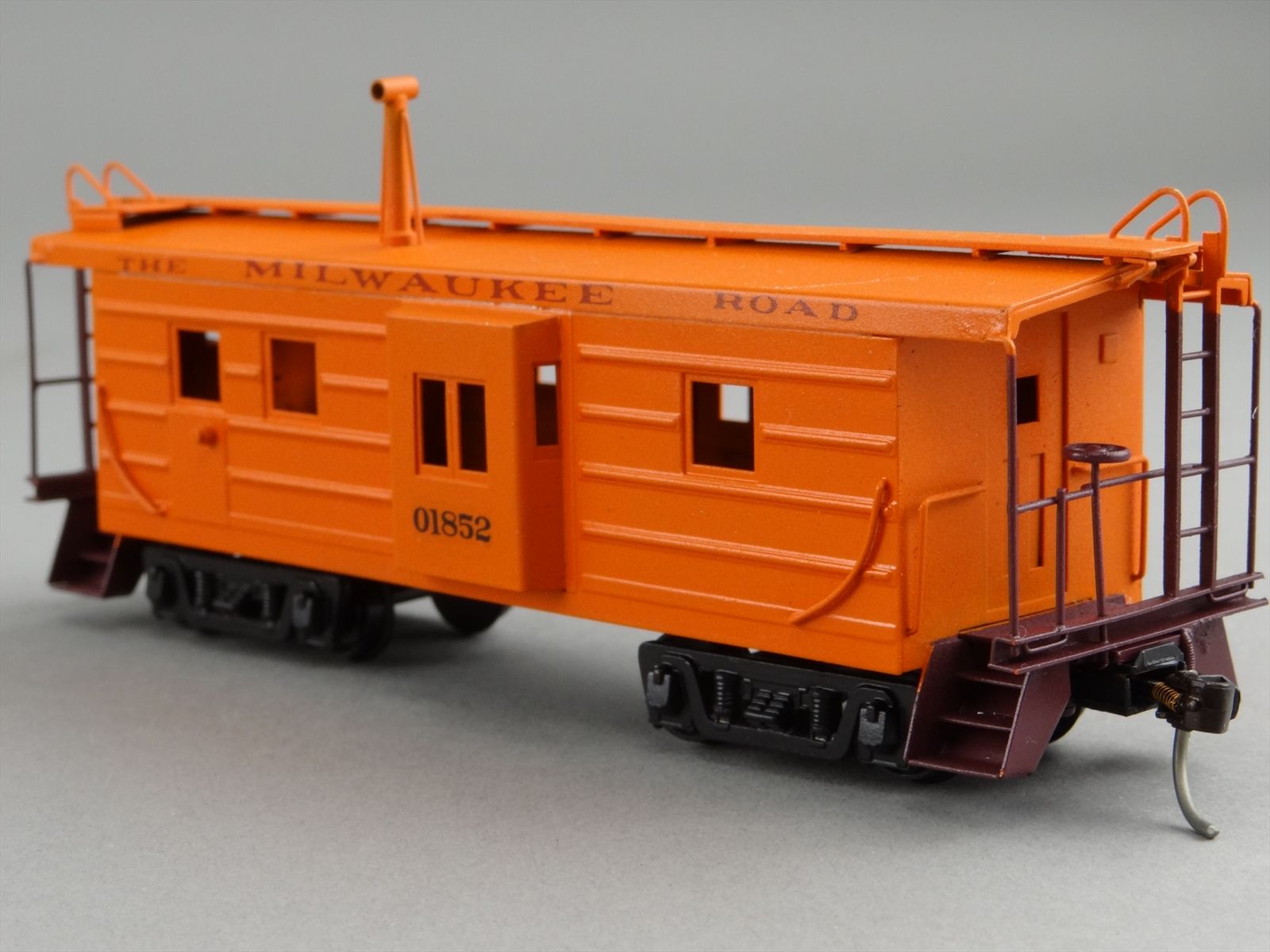 HO Brass NKP - Milwaukee Bay Windw Ribbed Side Caboose - Custom #01852