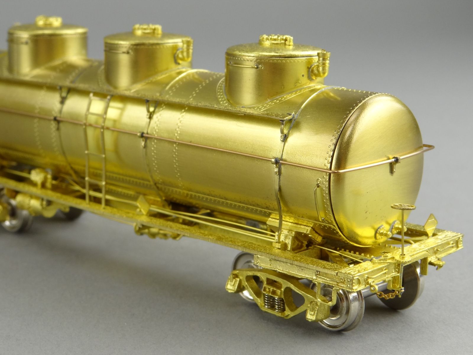 HO Brass Model Train - OMI 3132 ACF Triple Dome 8,000 Gallon Tank Car ...