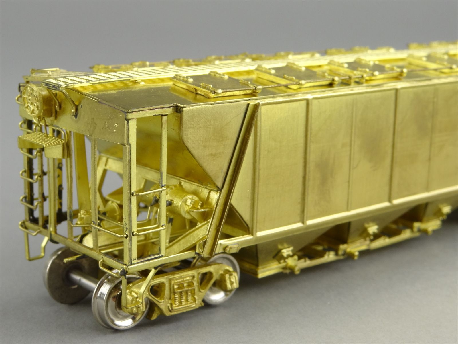 HO OMI 1313 Overland PRR Pennsylvania Covered H32 5-Bay Hopper - Unpainted