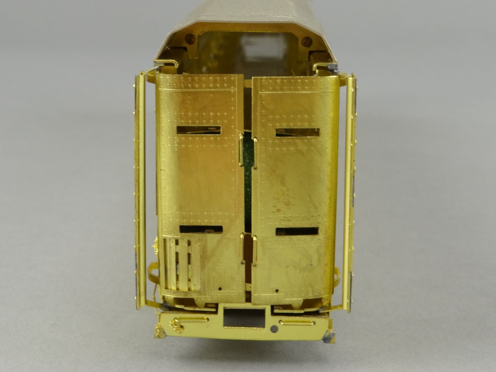 HO Scale Model Train OMI 1325 D&RGW Tri-Level Auto Rack Closed Sides S ...