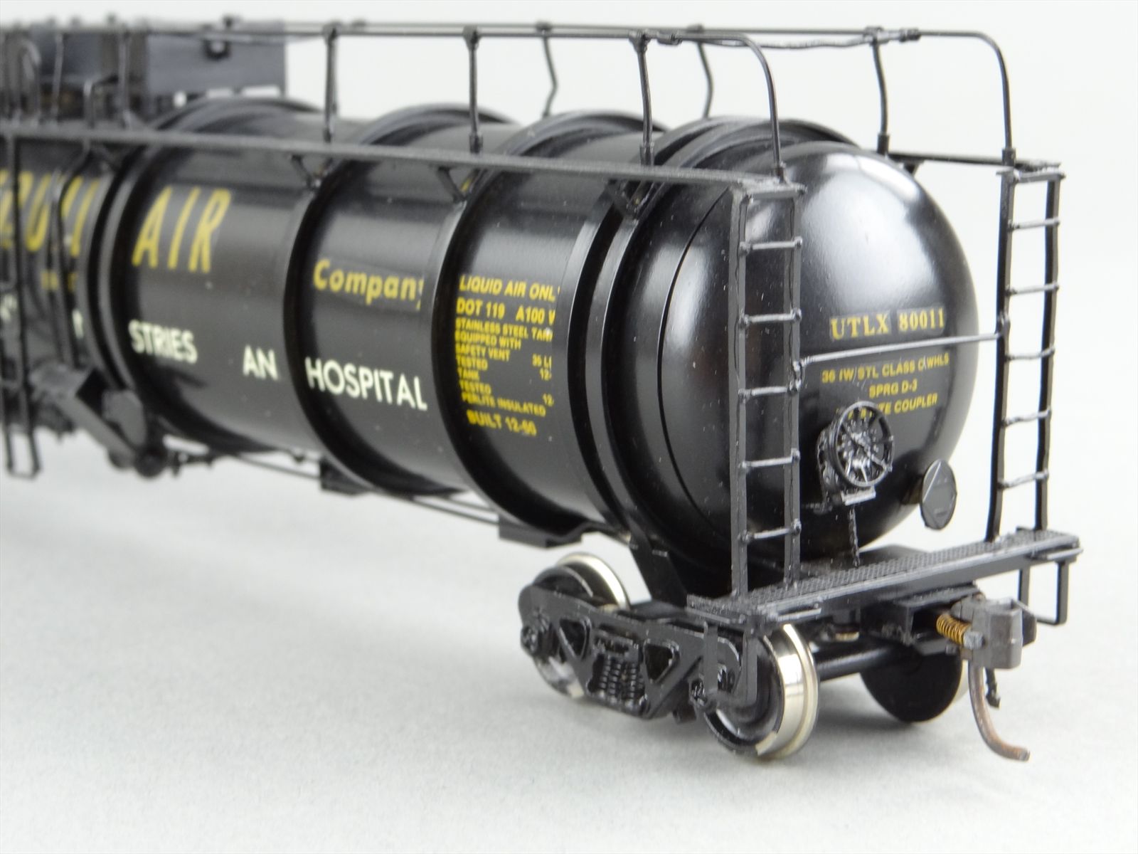 HO Scale Brass Train OMI 3029 61' Liquid Oxygen Air Tank Car Custom ...