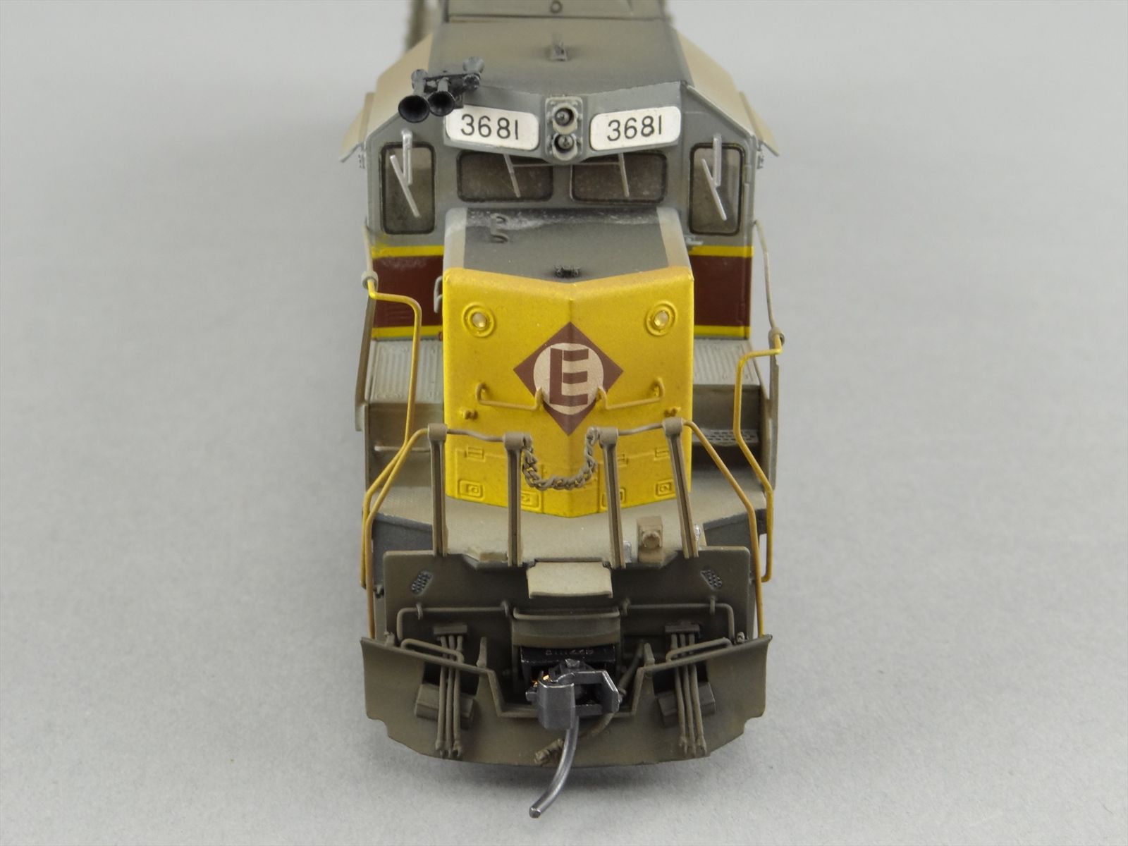 HO Brass Model Train - OMI 6378.2 Overland EL Erie-Lackawanna SD45-2 #3681 Factory Painted