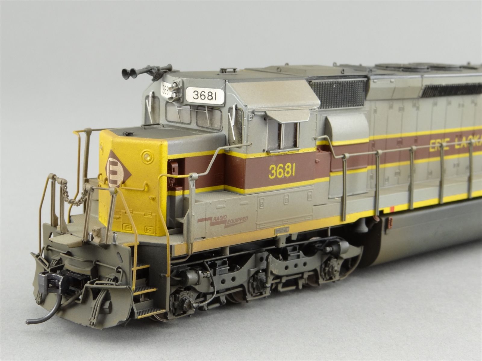 HO Brass Model Train - OMI 6378.2 Overland EL Erie-Lackawanna SD45-2 #3681 Factory Painted