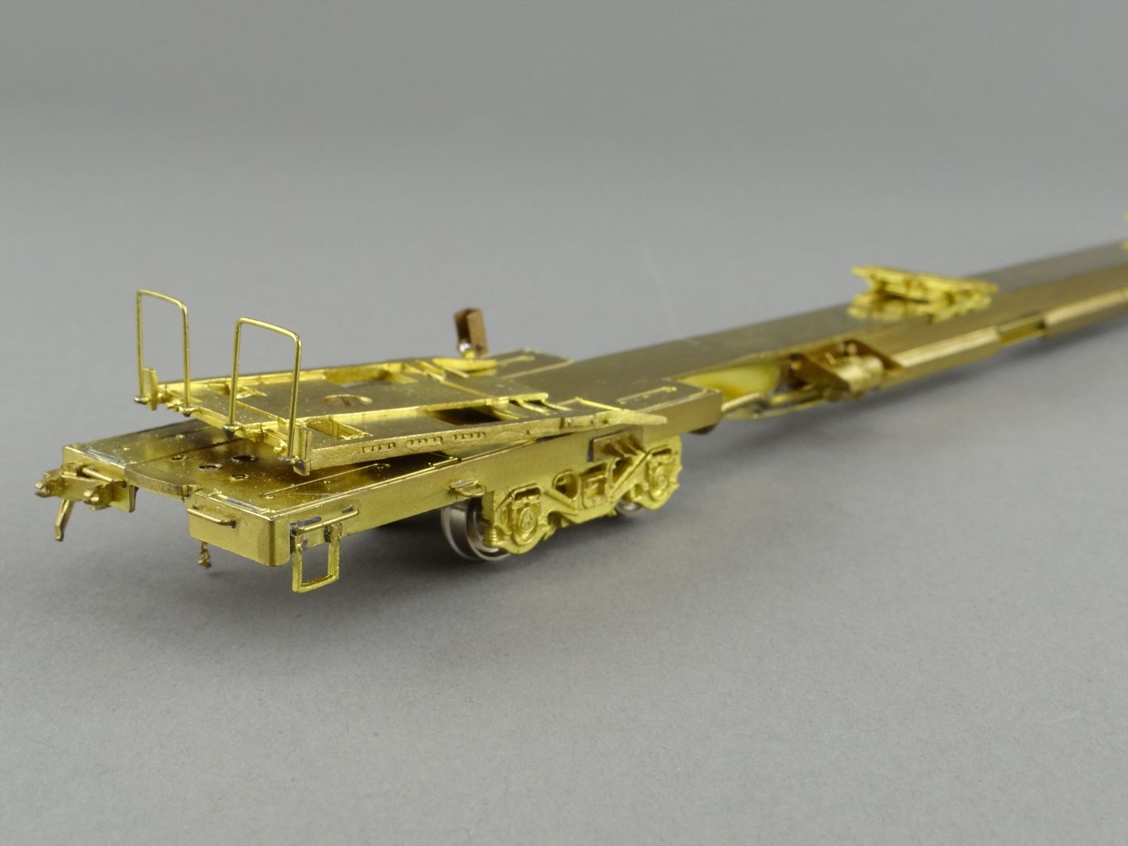 HO Brass OMI 3034 Overland NYC Flexi-Van Car Mark IV 80' Flatcar ...