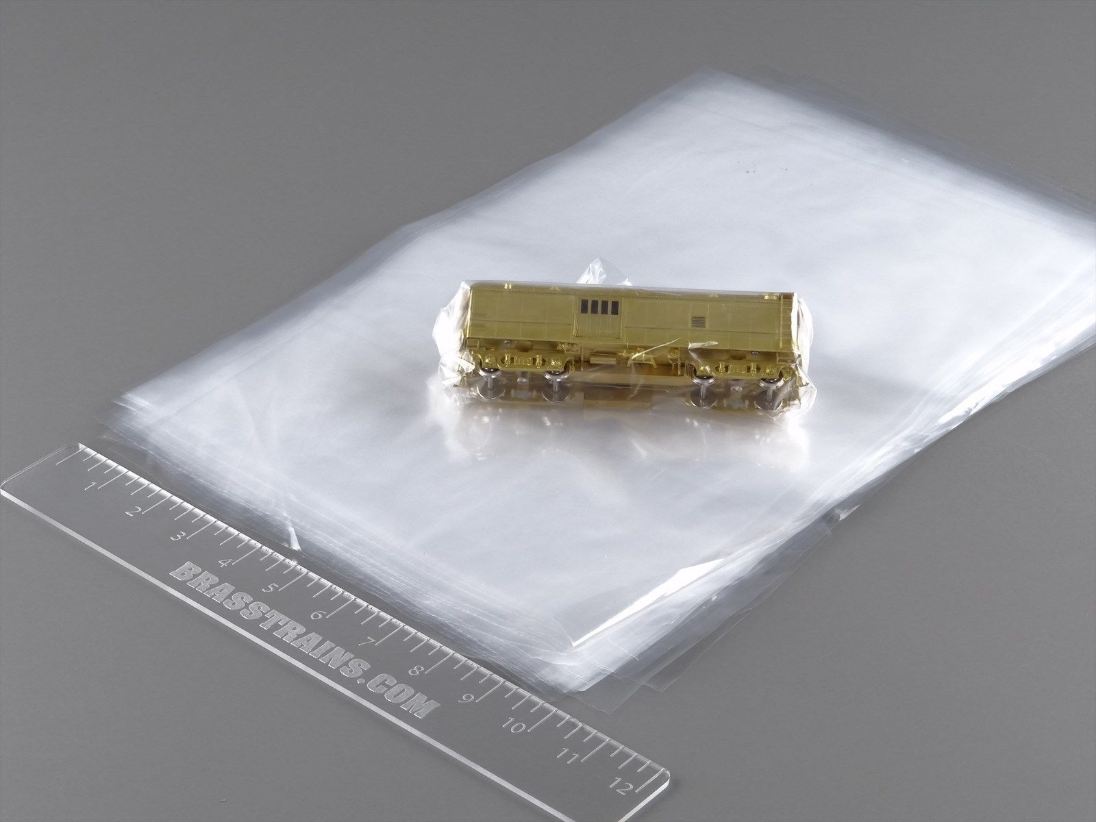 HO Scale - Plastic Wrap Sheets (pk of 100) 10"x16"x.00125