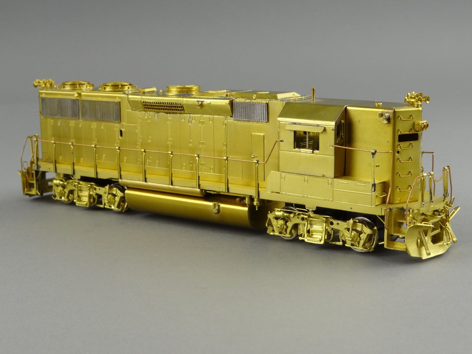 HO Brass Model Train - OMI 5613 SOU Southern GP49 (GP39X Carbody) #4600-4605 - Unpainted