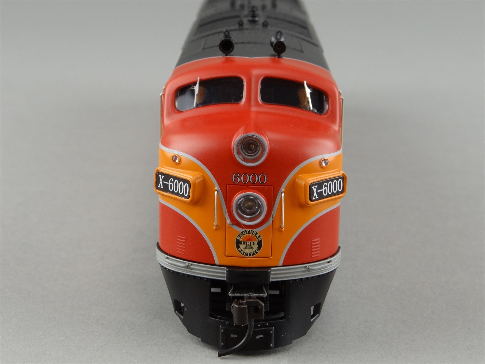 HO BLI-2733/2734 Broadway Limited EMD E7A, SP #6000 / E7B, SP #59041955 Daylight Scheme ...